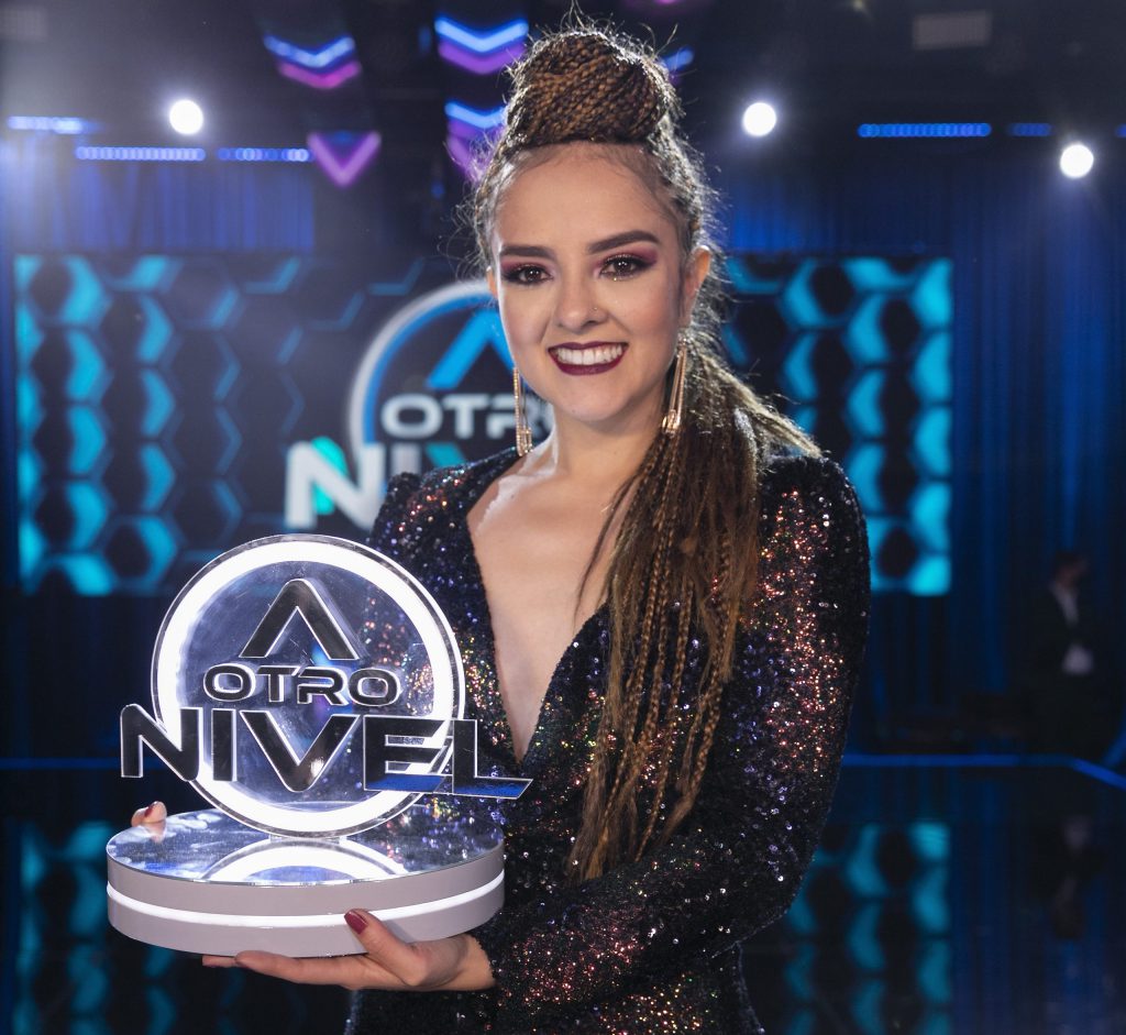 Alexandra Colorado: GANADORA DE LOS 300 MILLONES DE PESOS DE «A OTRO ...